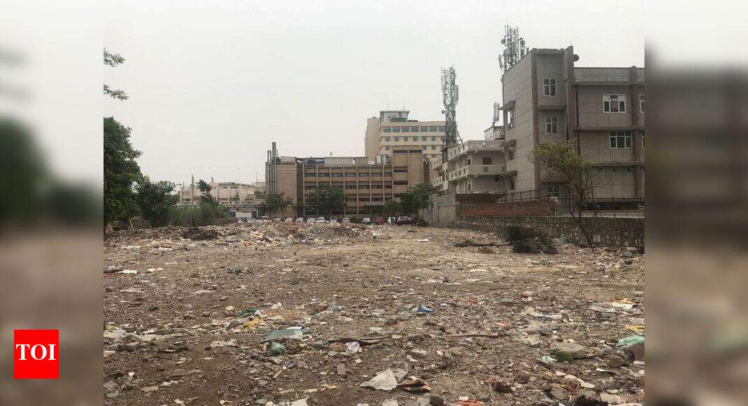 Park converted into dumping area - Times of India