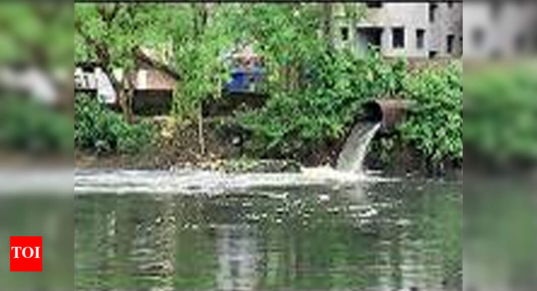 Worker’s body found floating in canal, family cries murder | Kolkata News - Times of India