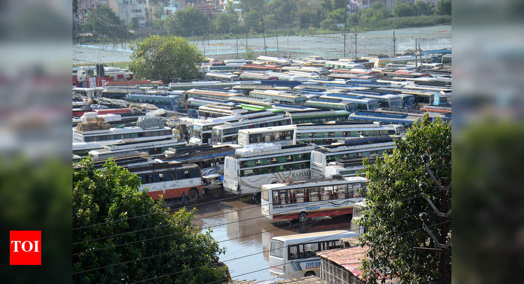 Transport strike evokes partial response in Patna | Patna News - Times ...