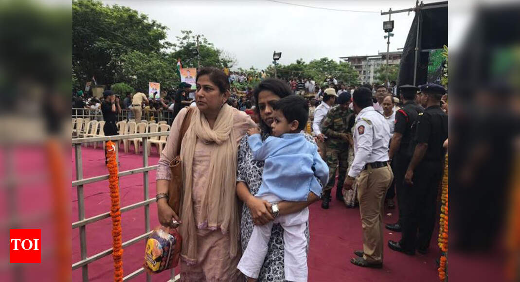 Major Kaustubh Rane laid to rest in Mumbai | Mumbai News - Times of India