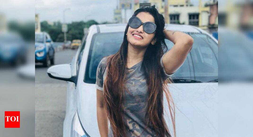 Actress Sudipta Banerjee flaunts her swag; take a look - Times of India
