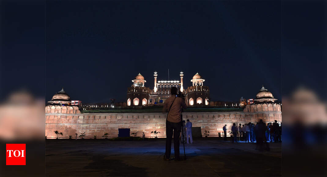 Independence Day celebrations: 2,500 lamps illuminate Red Fort after ...