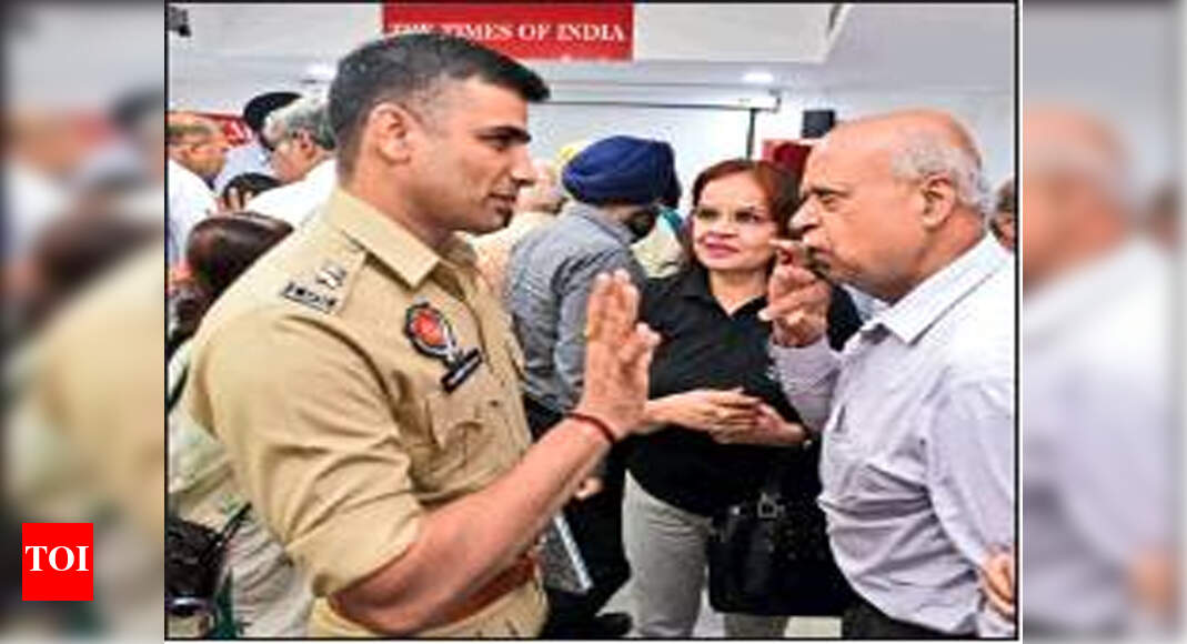 70% of those involved in snatching this year first-timers: UT SSP | Chandigarh News - Times of India