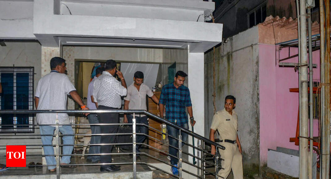maharashtra ATS: Blasts plot: ATS says it has seized 'fresh cache' of ...