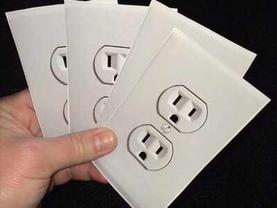 These fake power outlets at airports are leaving travelers livid ...