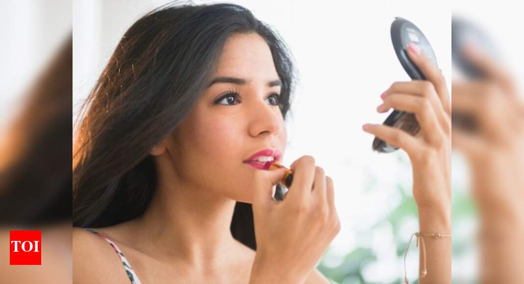 How to do your make-up in 15 minutes - Times of India