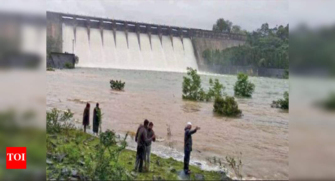 Karnataka rains: High alert in five rain-battered districts | Bengaluru ...