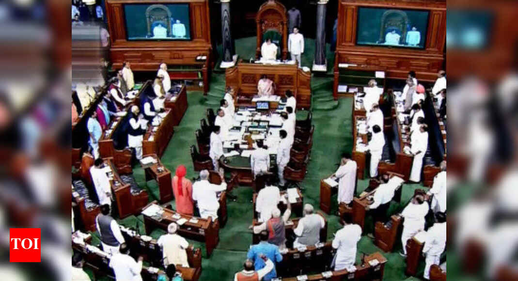 30% of MPs put up a poor Lok Sabha show | India News - Times of India