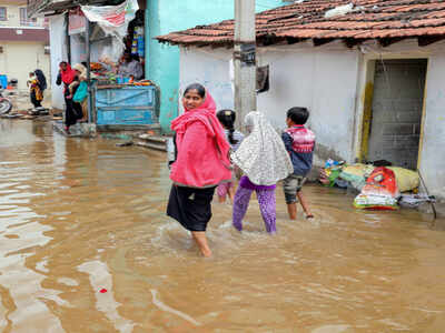 People asked to remain safe as Amaravathi, Noyyal rivers swell ...