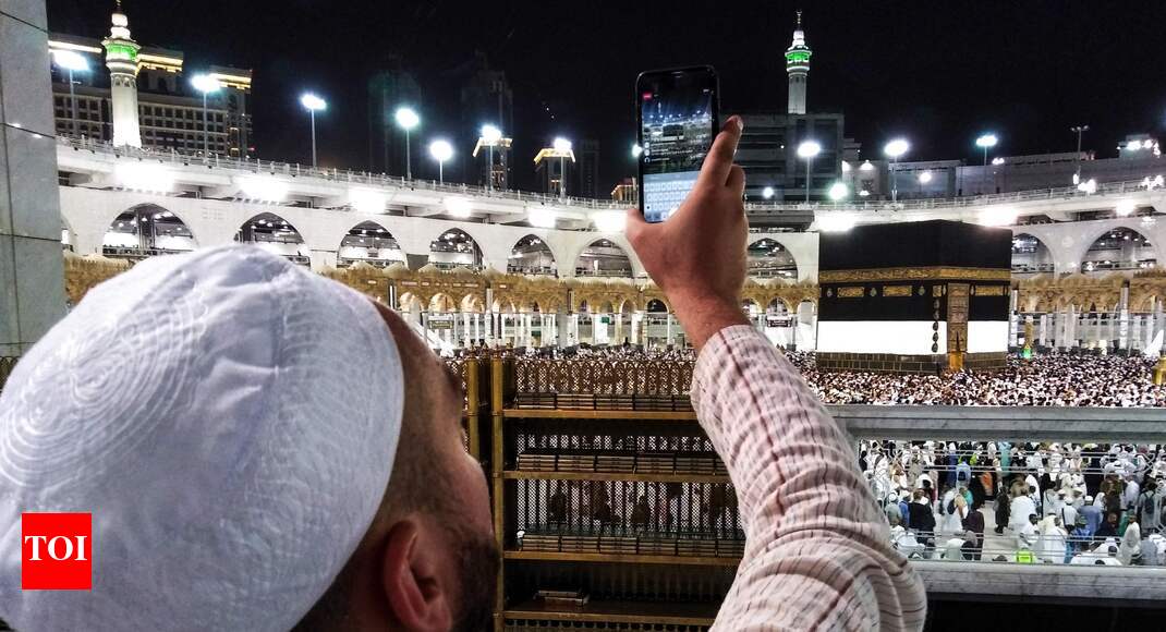 Over 1.28 lakh Indian pilgrims reach Saudi Arabia for Hajj | India News ...