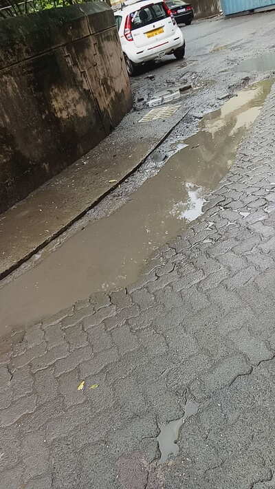 Road in bad condition - Times of India