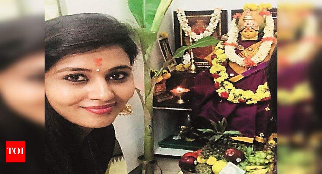 Neha and Shalini’s traditional turnout for the habba - Times of India