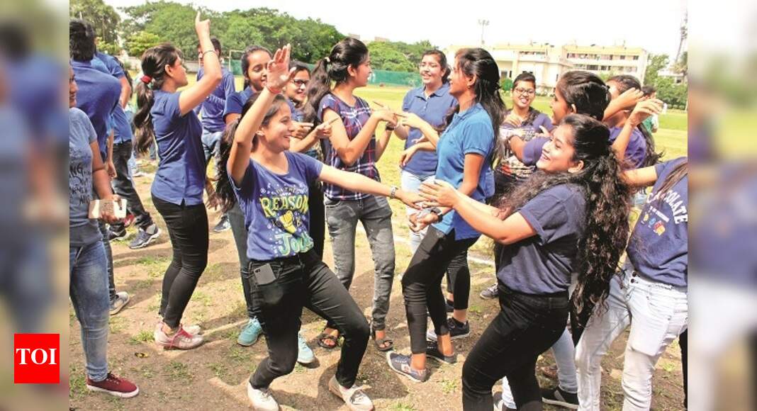 Collegians made the most of their induction ceremony | Events Movie ...