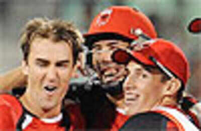 Clinical South Australia demolish Mumbai Indians | New Zealand in India ...