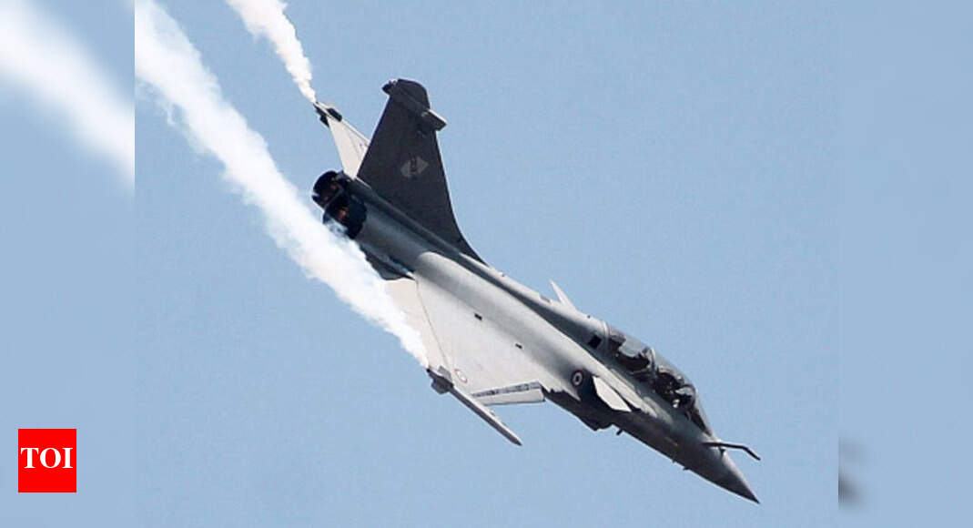 Rafale a 'direct deal' between PM and Anil Ambani, Modi acted like ...