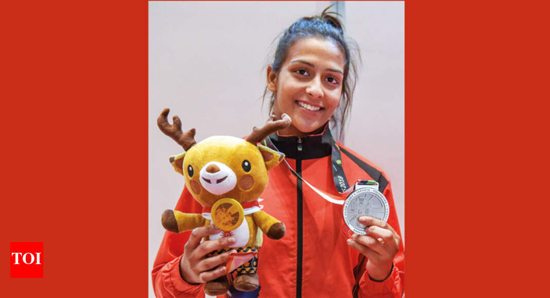 Gargi student Pincky Balhara wins silver in Kurash at Asian Games | Off ...