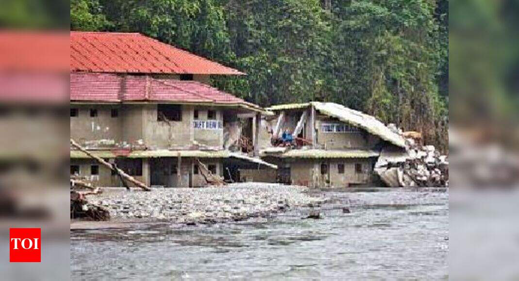 Pamba River: Kerala floods: Pamba scarred beyond recognition | Kochi ...