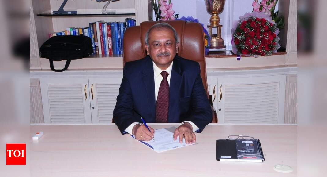 Madhavan takes charge as HAL CMD | India News - Times of India