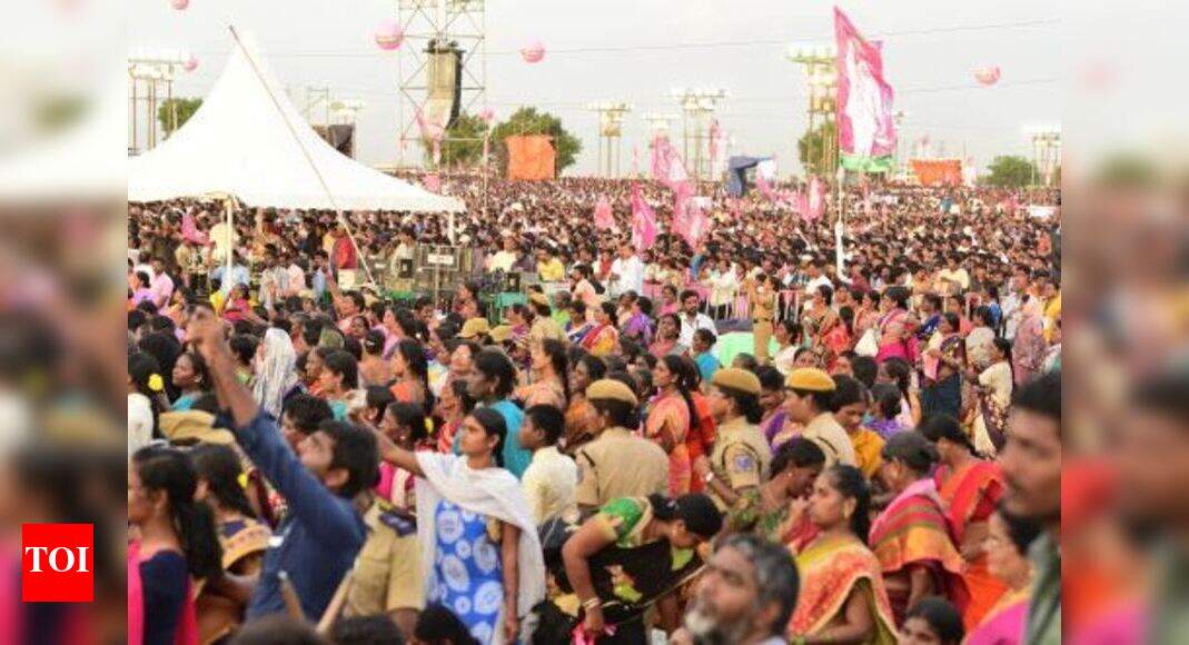 TRS machine in full throttle at big show | Hyderabad News - Times of India