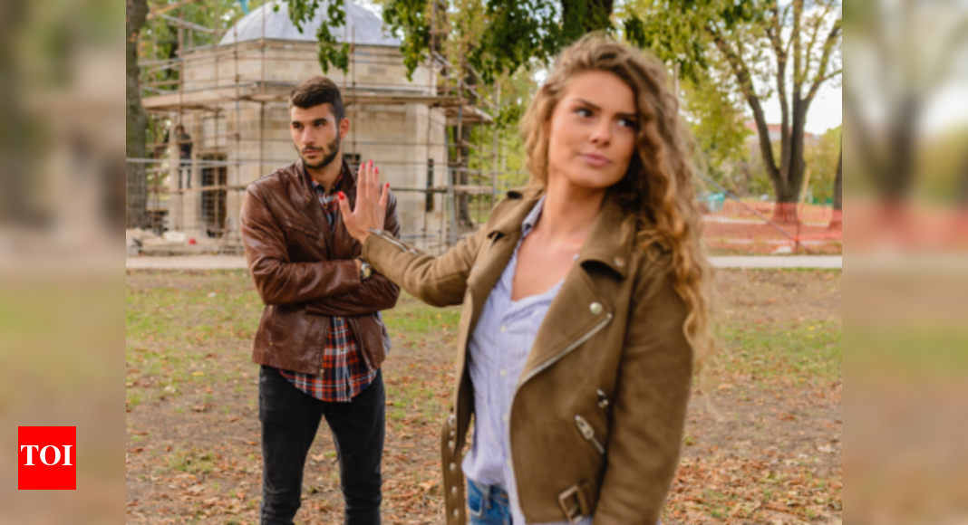 Is Jealousy Threatening Your Relationship Heres How To Deal With It