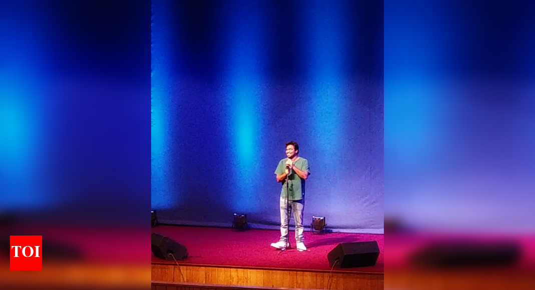 Zakir Khan brought back fond memories of Kaksha Gyarvi with his act | Events Movie News - Times ...