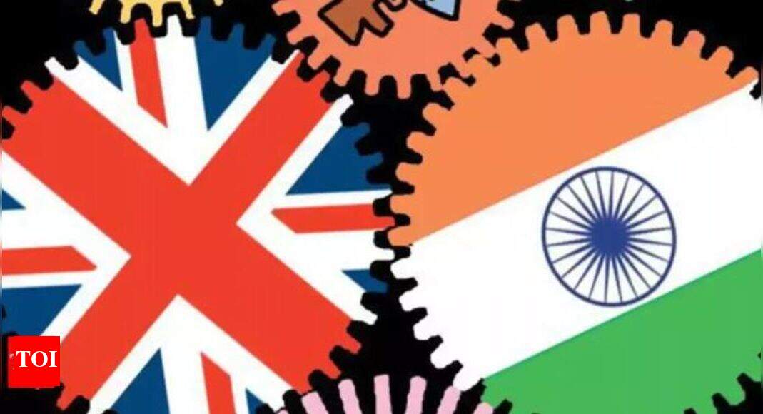 British MPs question financial aid to India - Times of India