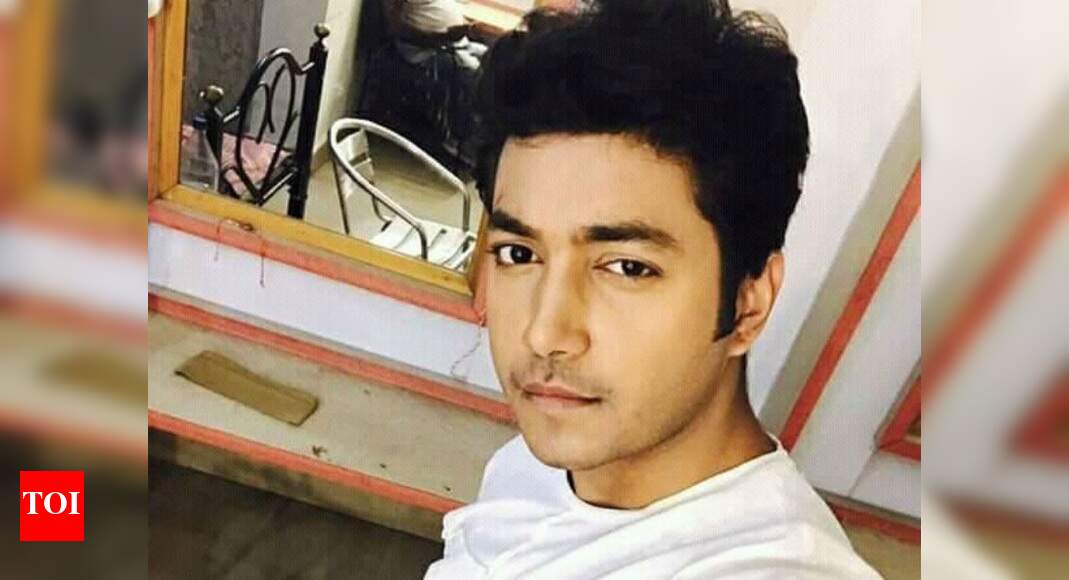 Rohaan Bhattacharjee has a blast with his new friends; Watch video ...