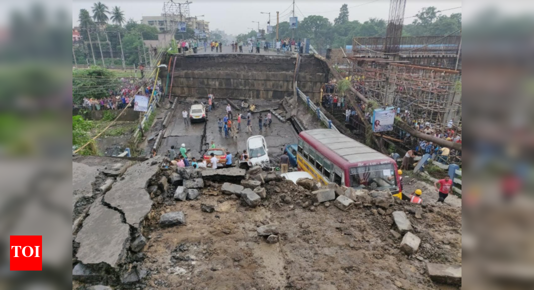Kolkata Bridge Collapse: One killed, several injured as bridge in busy ...