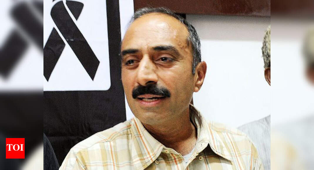 Sanjiv Bhatt: Ex-IPS Sanjiv Bhatt arrested in 22-yr-old drug 'planting' case | India News ...