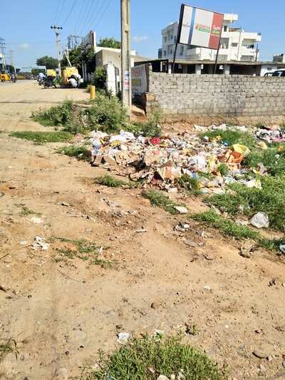 Open dumping of garbage on roadside - Times of India