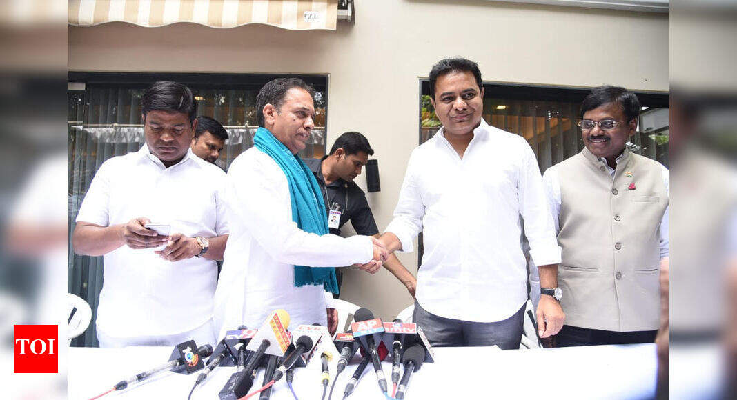 Kr Suresh Reddy: Former speaker KR Suresh Reddy of Congress accepts TRS ...