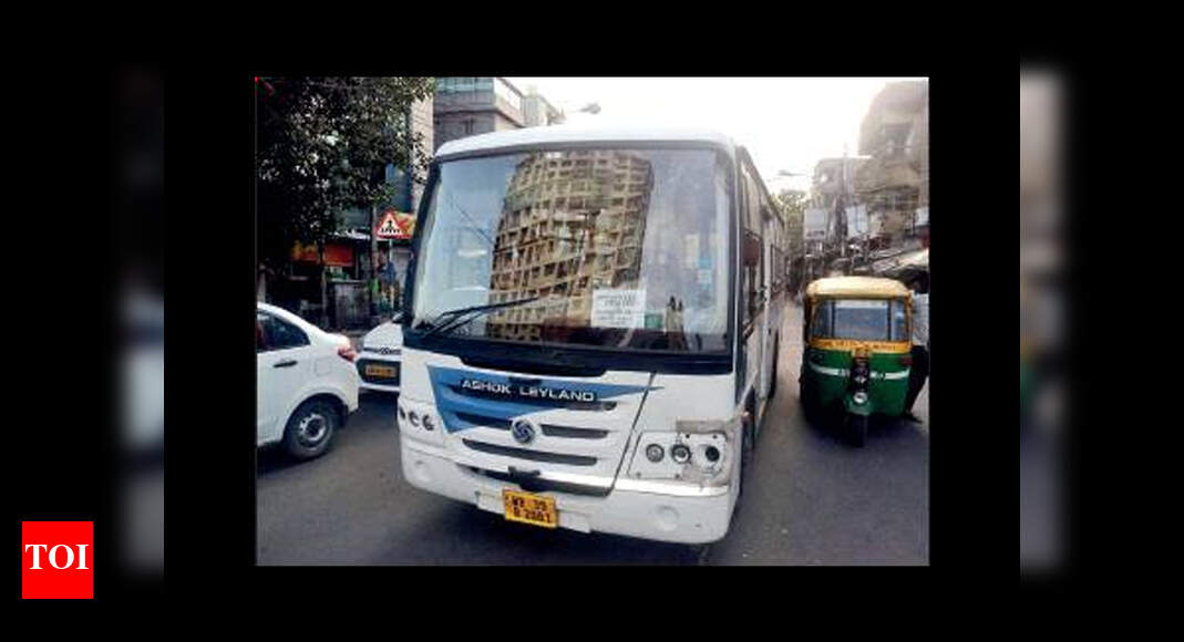 Kolkata: Bus shuttle service eases passenger pain | Kolkata News ...
