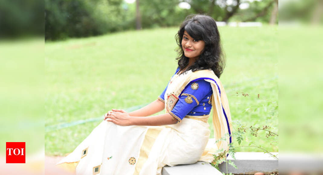 Hanan Hamid wades through water to ensure Rs 1.5 lakh donation for ...