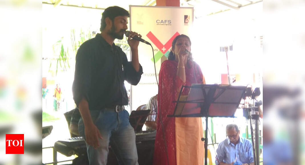 Singer Sreepriya and team serve a feast of melodies at Government ...