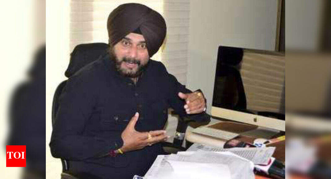 Supreme Court reopens road rage case against Navjot Singh Sidhu | India ...