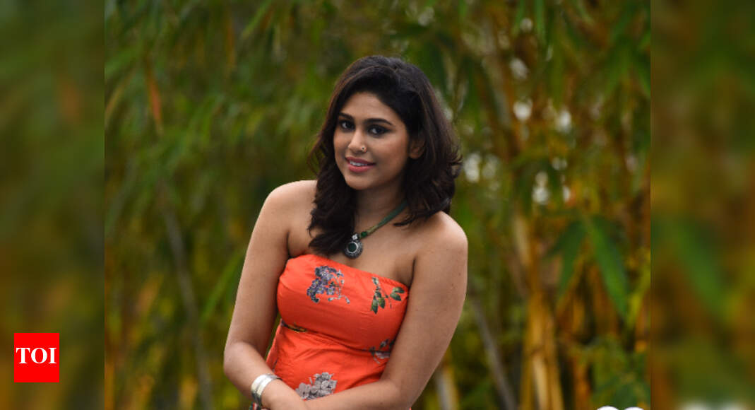 Manisha to play a rural girl in Vetri Maaran's next production | Tamil ...