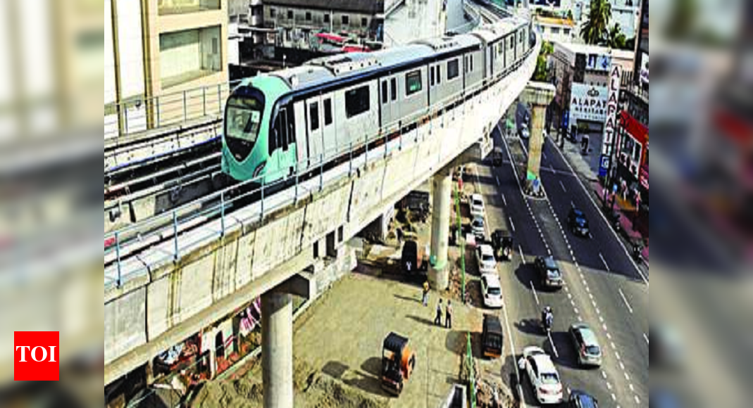 Power disruption brings Metro service to a halt | Kochi News - Times of ...