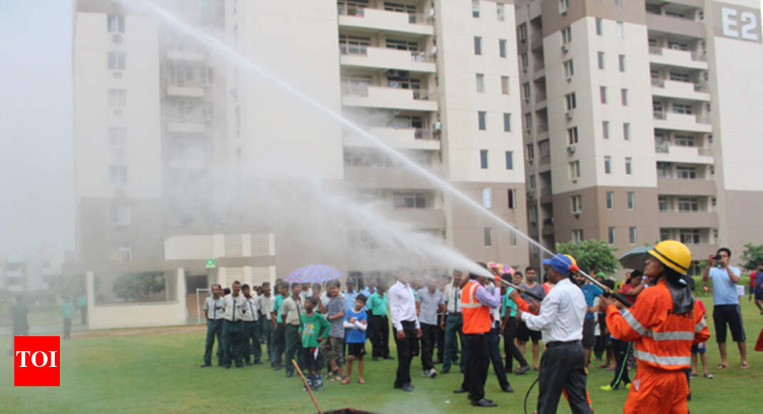 New Gurgaon residents participate in fire mock drill | Gurgaon News ...