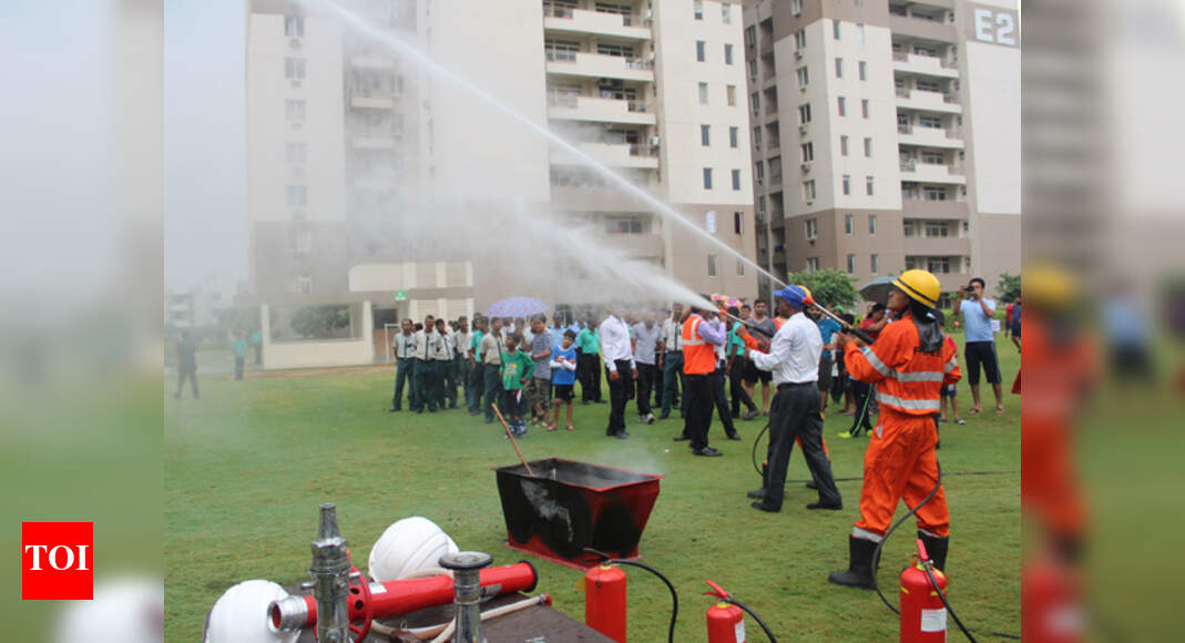 New Gurgaon residents participate in fire mock drill | Gurgaon News ...
