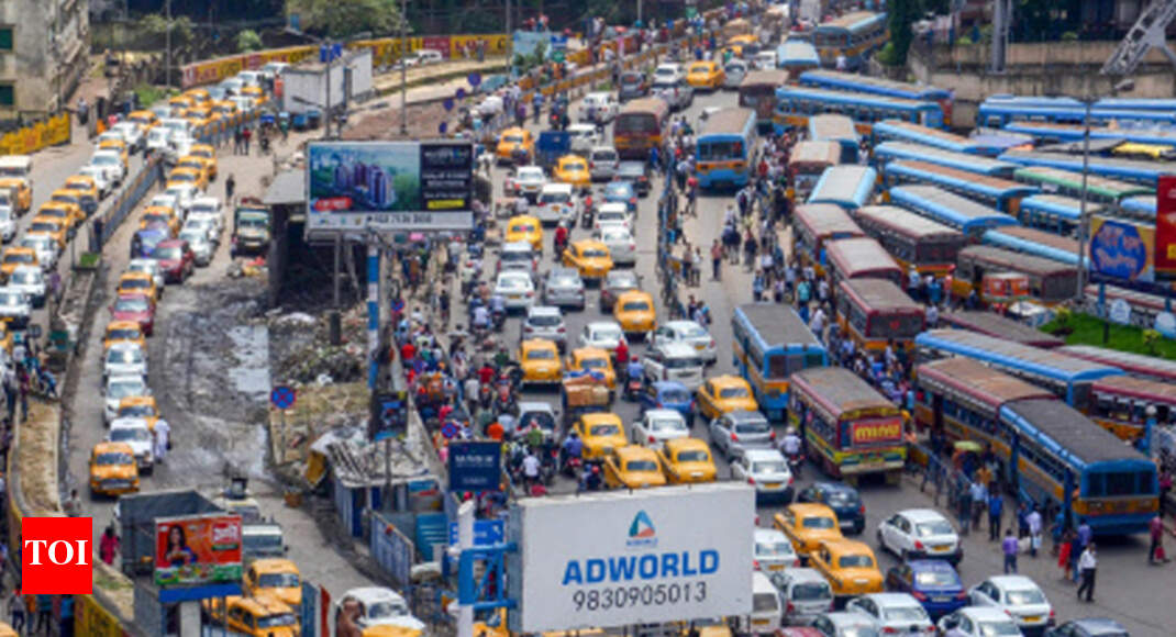 Chingrighata Flyover: Heavy vehicles restricted on Chingrighata flyover ...