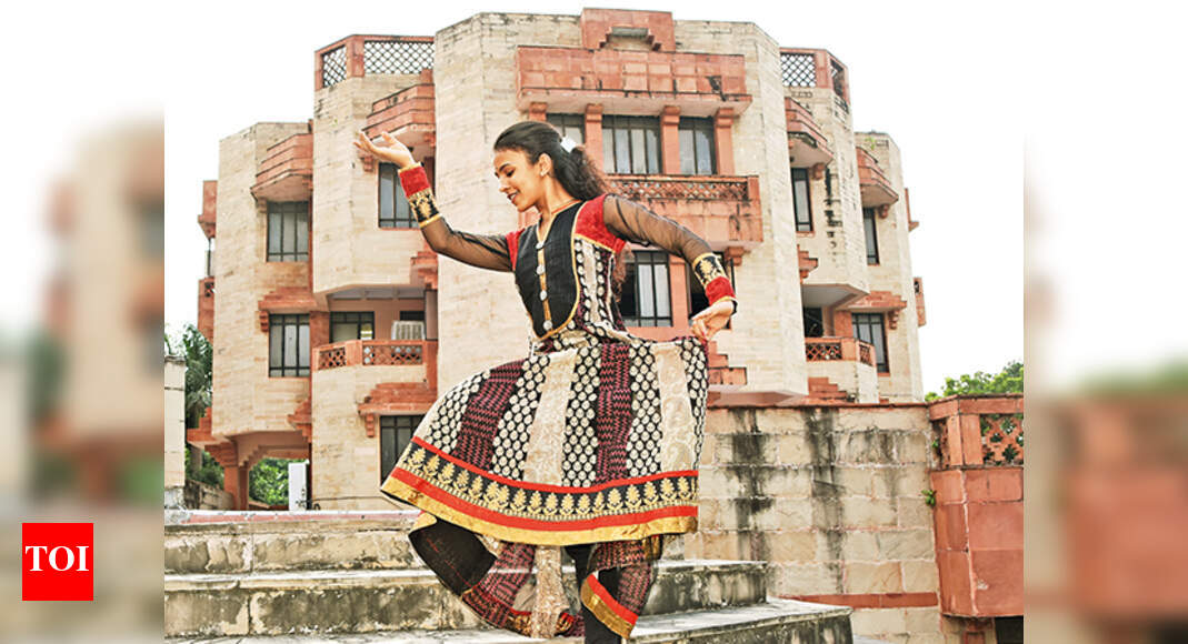 Siza: Madhuri ma’am taught me the intricacies of Kathak: Lucknow girl ...