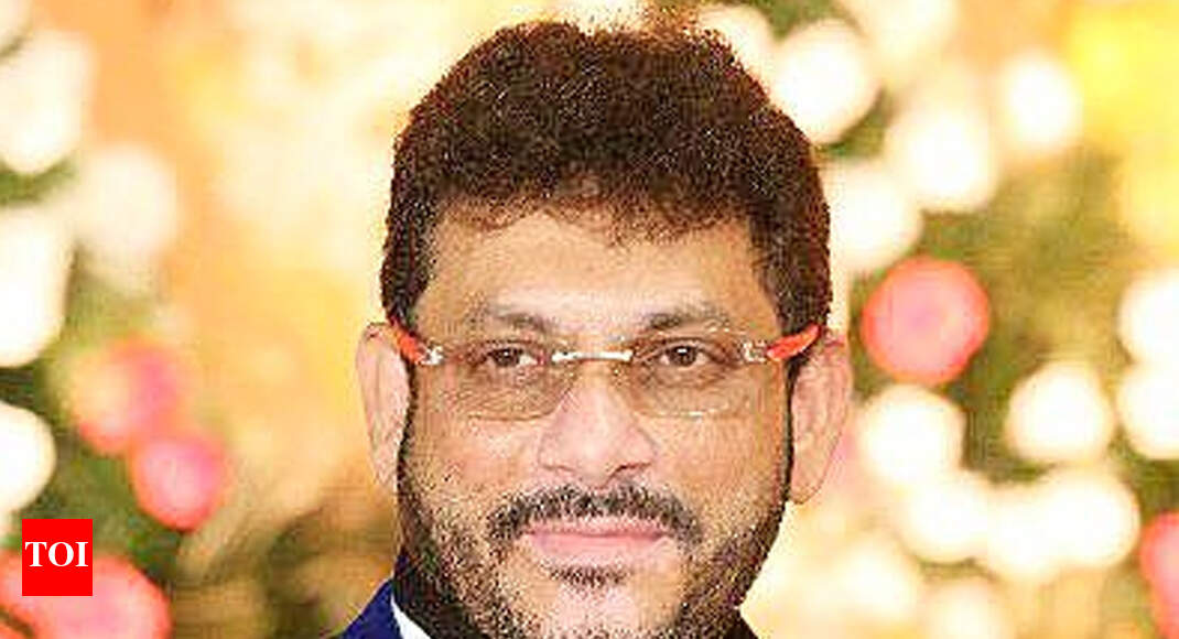 Maulvis make MIM MLA Waris Pathan say sorry for ‘un-Islamic act ...