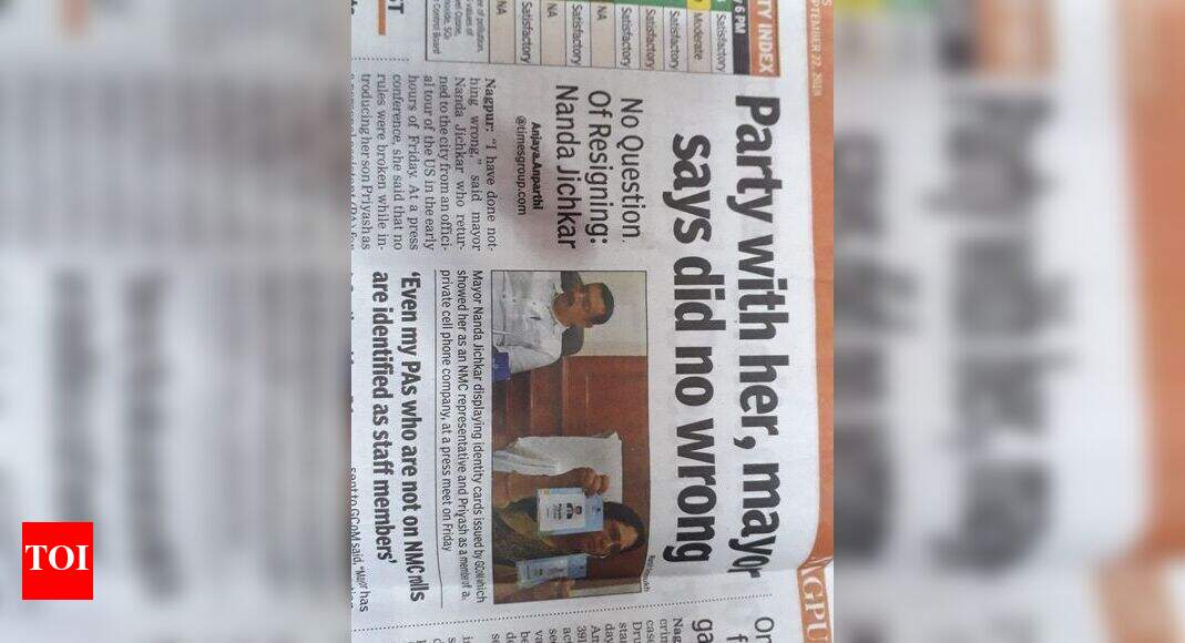 Arrogant mayor and public cry - Times of India