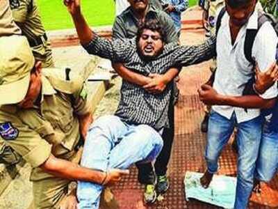 Engineering students protest over detention policy | Hyderabad News ...