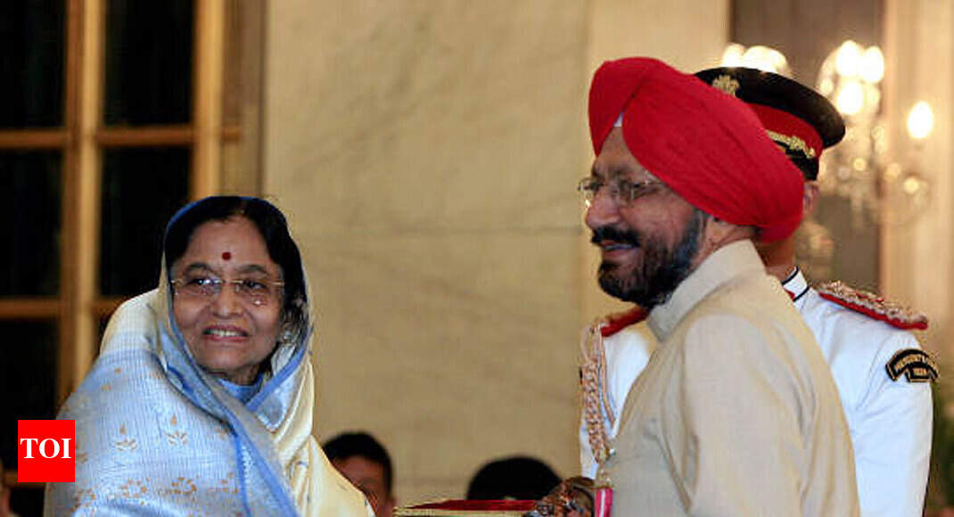 Not just India, Jasdev Singh was equally popular in Pakistan also | Off ...
