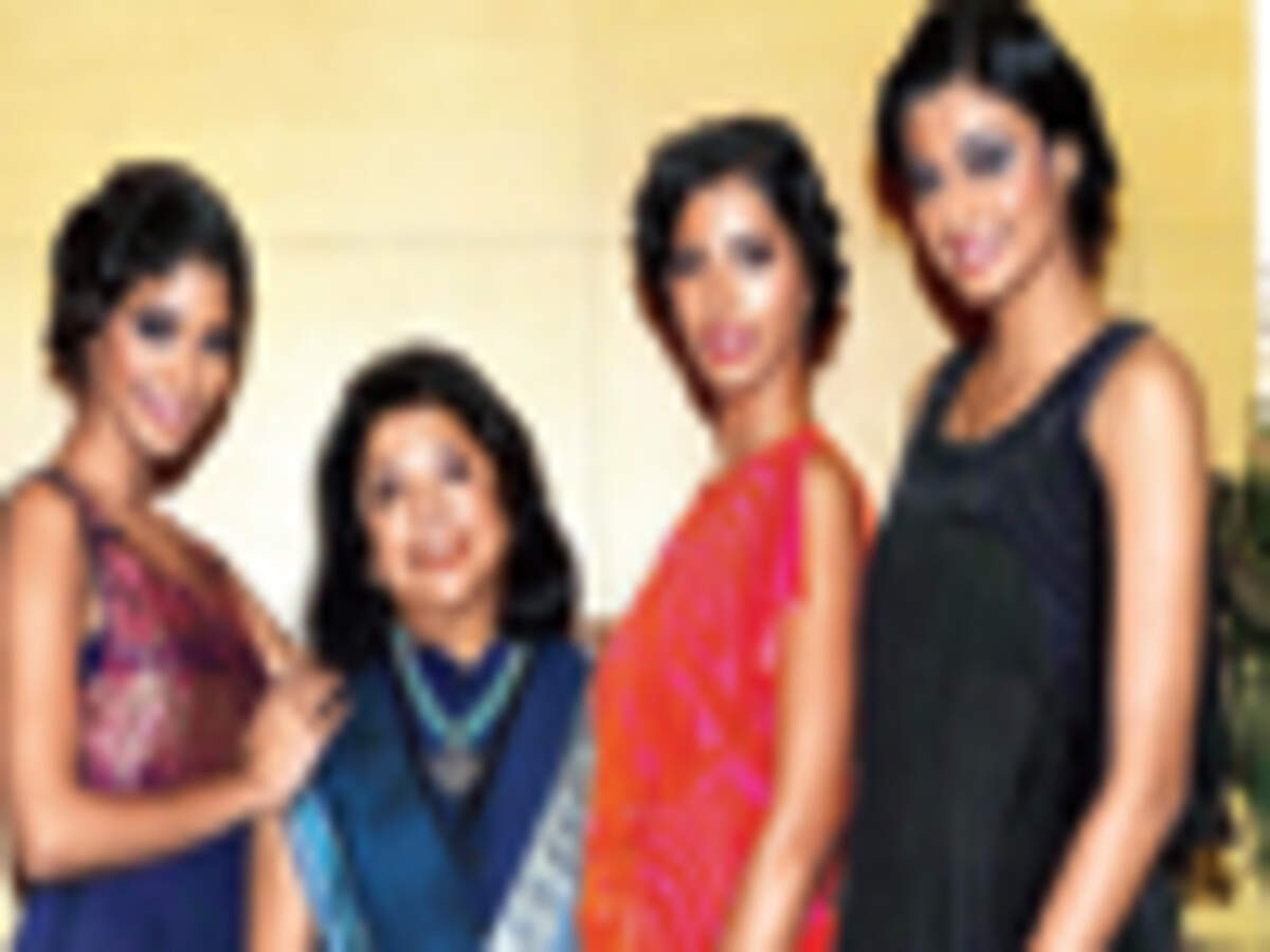 Miss Indias at Ritu Kumar's show