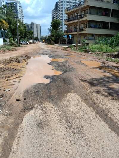 Path holes at Chikka Banahalli Road - Times of India