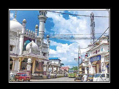 Vavar mosque open to women pilgrims of all ages | Kochi News - Times of ...