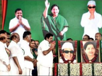 All-EPS MGR centenary finale pushes deputy CM OPS to sidelines | India ...