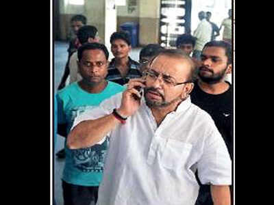 Gangs hold up last rites at Kolkata crematorium | Kolkata News - Times ...